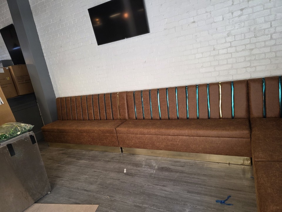Bespoke booth seating, pubs/bar/restaurant/club banquet £250.00 Per Mtr ...