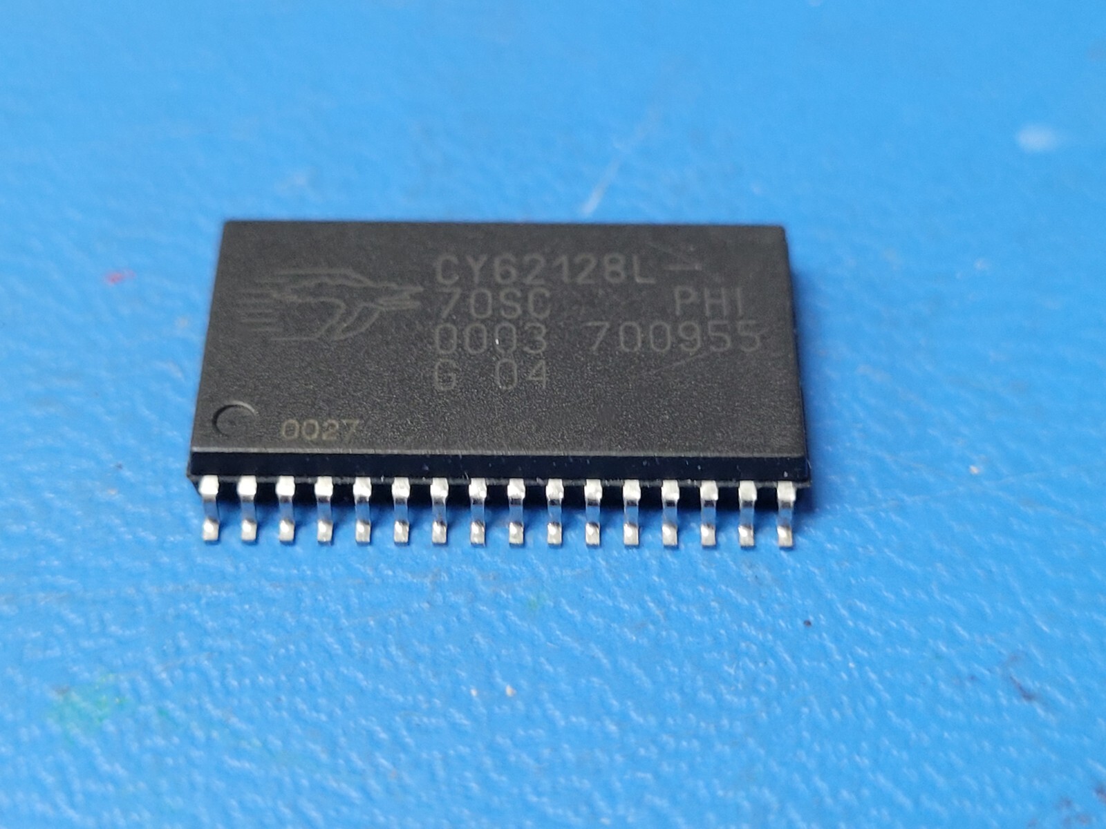 (2 PCS) CY62128L-70SC CYPRESS Standard SRAM, 128KX8, 70ns, CMOS, SOIC32 ...