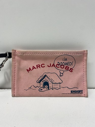 AUTHENTIC Marc Jacobs PEANUTS X MARC JACOBS The Snoopy Small Pouch | eBay