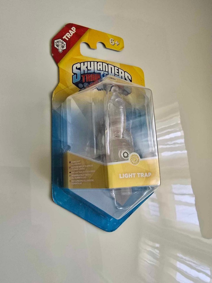 Skylanders Trap Team Figure Light Rocket Shining Ship Trap BRAND NEW ...