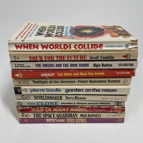 Vintage Sci Fi Book LOT of 11 Paperback 70s 80s Science Fiction Cover ...