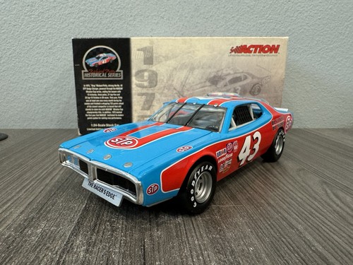 1975 Richard Petty #43 STP Winston Cup Champion 1:24 NASCAR Action MIB ...