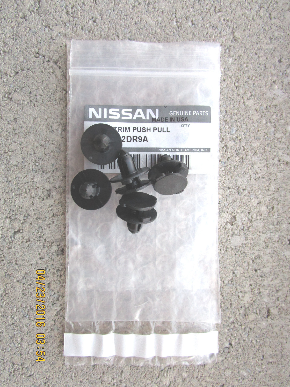 13 - 15 NISSAN NV200 FENDER SPLASH SHIELD LINER PULL PUSH CLIP QTY OF 5 ...