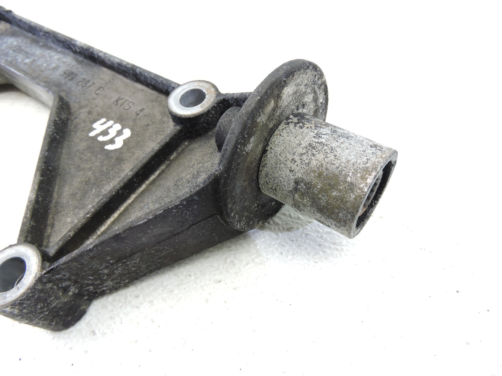 VW MK4 R32 AWD VR6 REAR DIFFERENTIAL CRADLE MOUNT BRACKET FACTORY OEM ...