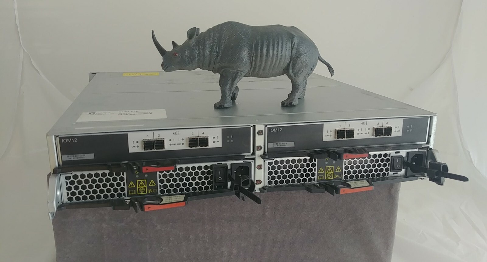 NetApp DS224C w/ 24x 3.8TB 12GBPS 2.5" SSDs X357A 91.2TB Expansion | eBay