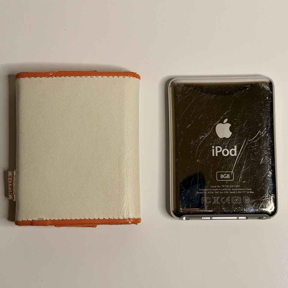 ⚡️APPLE iPod Nano 3rd Generation 8GB Silver A1236 - WORKS / SMUDGE ON ...
