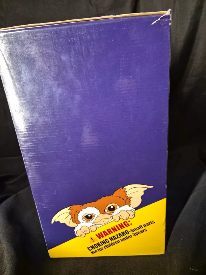 Craft Label Gremlins Stripe Statue Candy Bars in Hand 12" Scale Jun ...