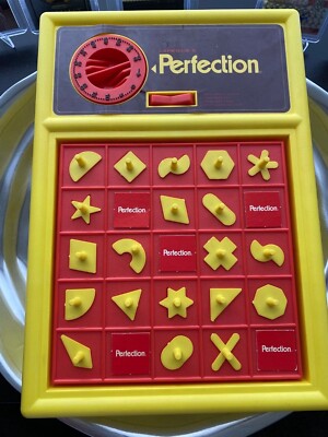 Vintage1975 Perfection Game by Lakeside. Timer working and 20 Shapes ...