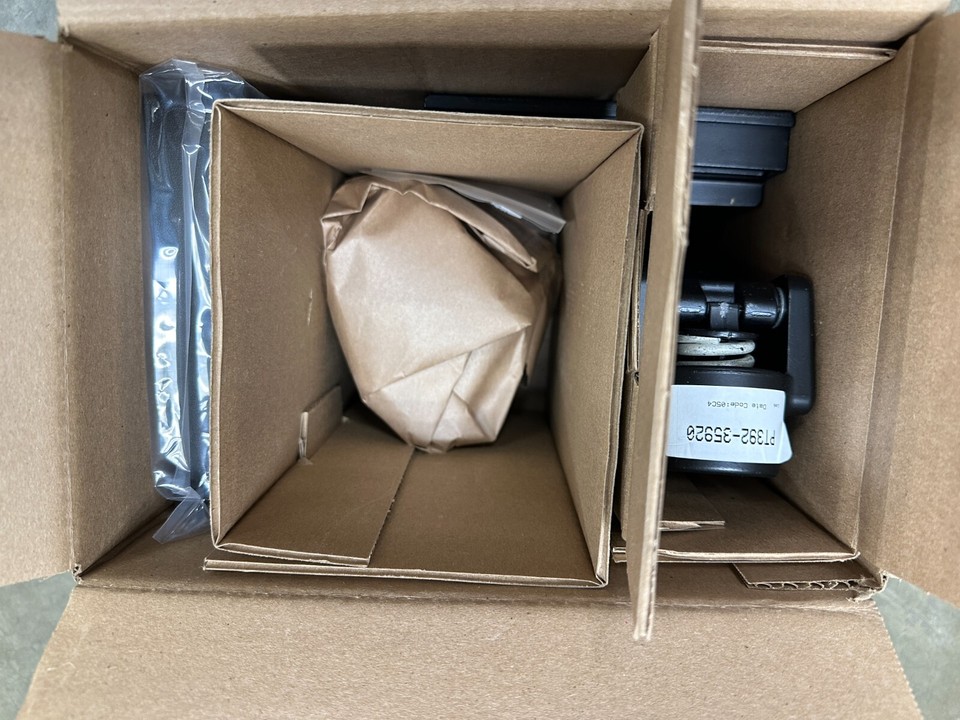 Genuine OEM Toyota 2024 Tacoma Retractable Bed Step PT392-35920 | eBay