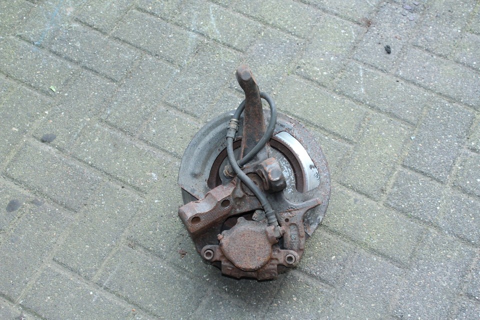 Pontiac Firebird 3Rd Gen Trans Am Camaro 5L Axle Hub Front | eBay UK