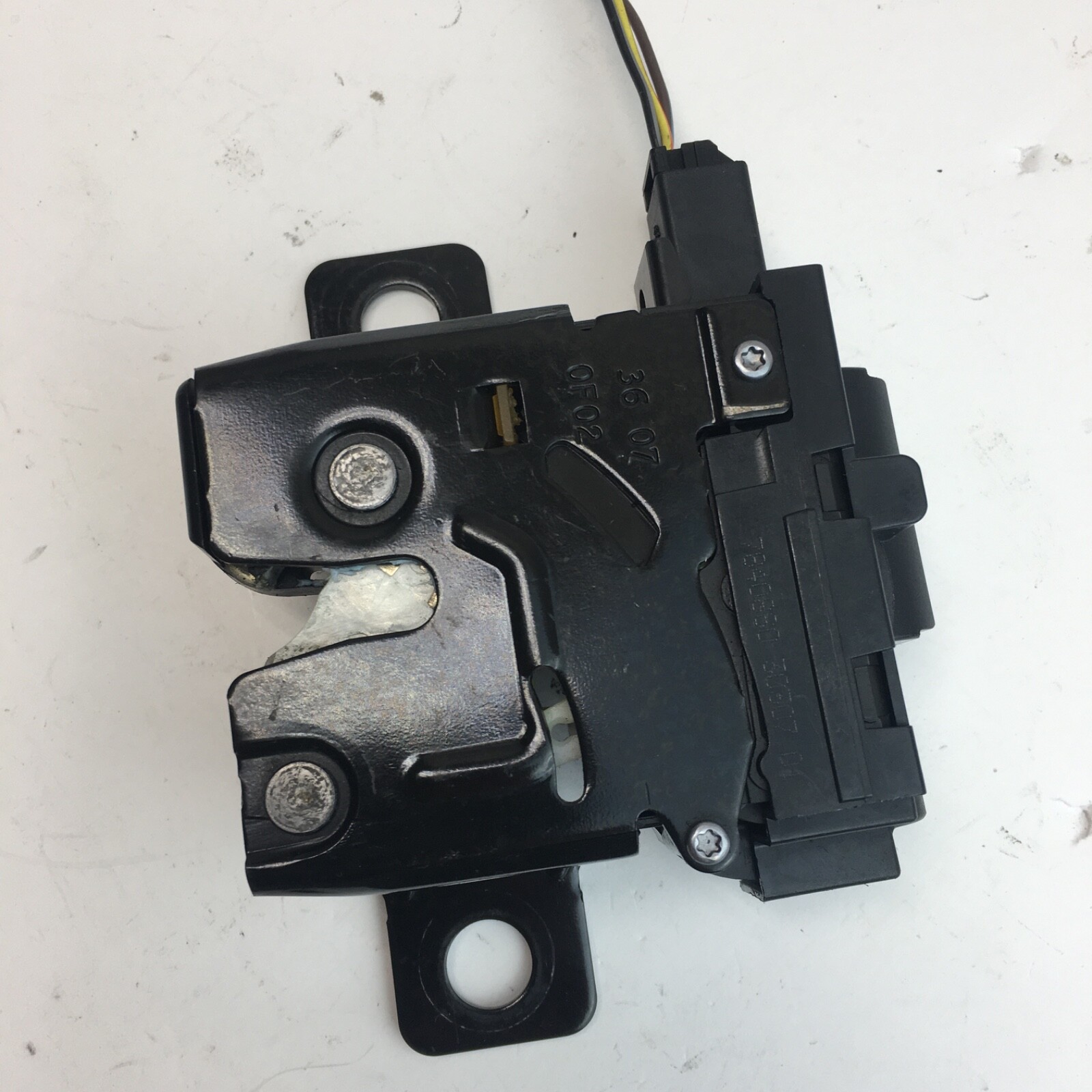 2008 - 2012 Ford Escape Mariner Liftgate Tailgate GLASS Lock Latch ...