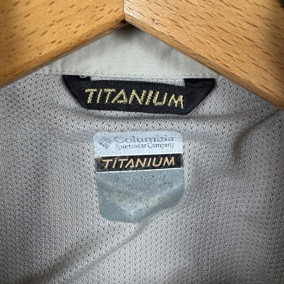 Columbia Titanium Vest Mens XL Beige Omni Dry Fishing Travel Multi ...