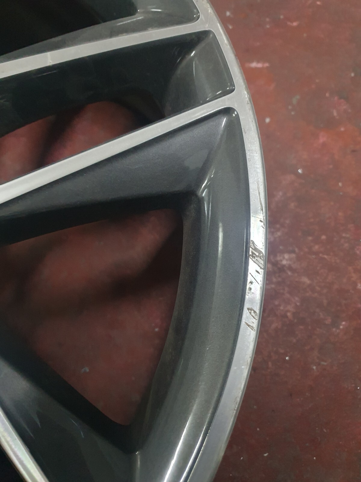 Genuine Jaguar F-Type Gyrodyne 20" x 9J Front Alloy Wheel EX531007TA | eBay