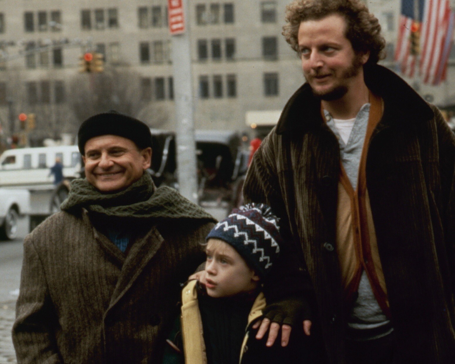 MACAULAY CULKIN HOME ALONE CHRISTMAS MOVIE 8x10 PHOTO ICONIC | eBay