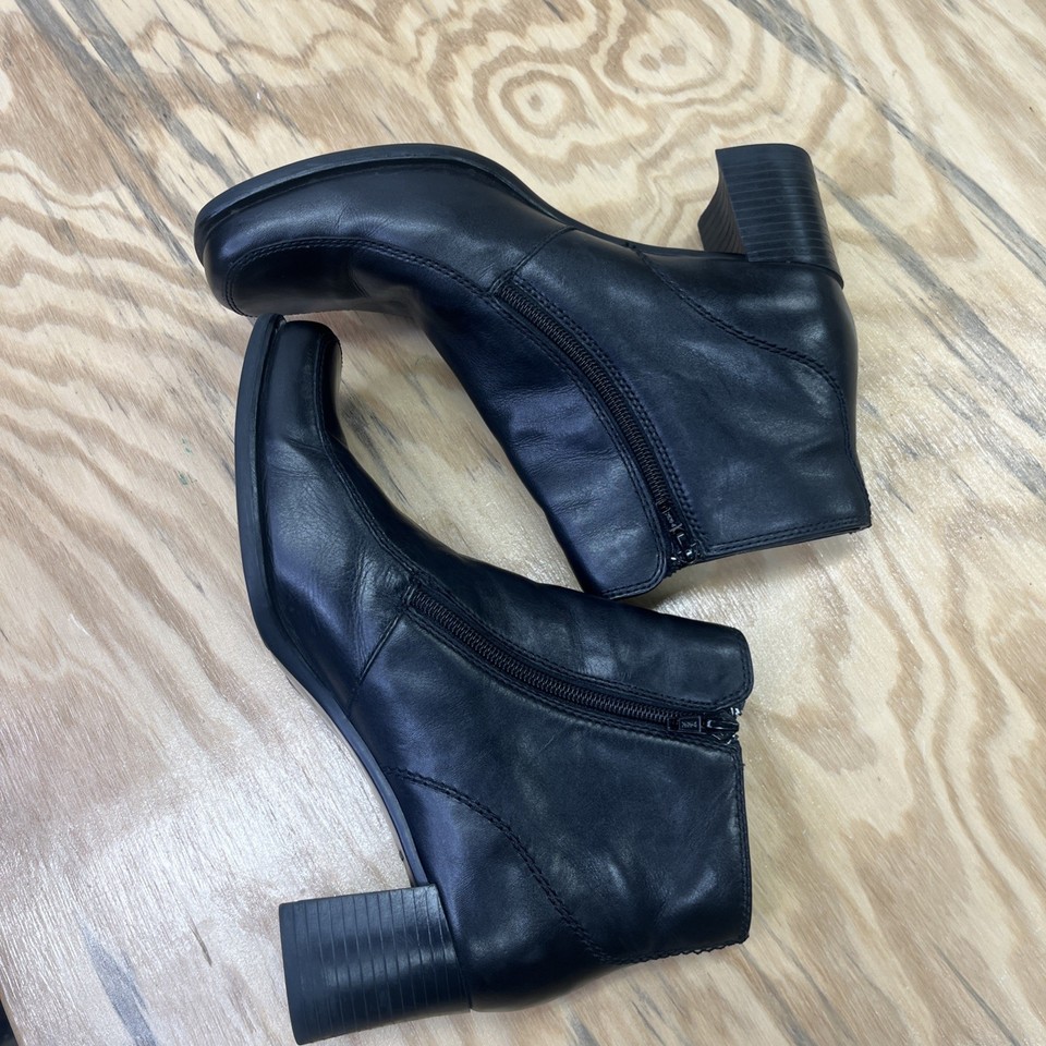 Covington Chunky Y2K Black Leather Square Toe Block Heel Boots Women's ...