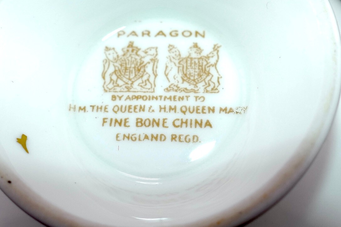 Paragon Pink 14 Red Cabbage Roses Tea Cup And Saucer Gold Trim Rare ...