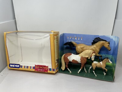 Breyer Spirit Kiger Mustang Family Action 751104 Dreamworks *BOX WEAR ...