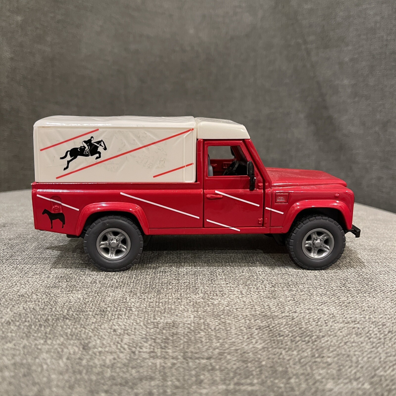 SIKU Land Rover Defender 110 Red 1/32 | eBay