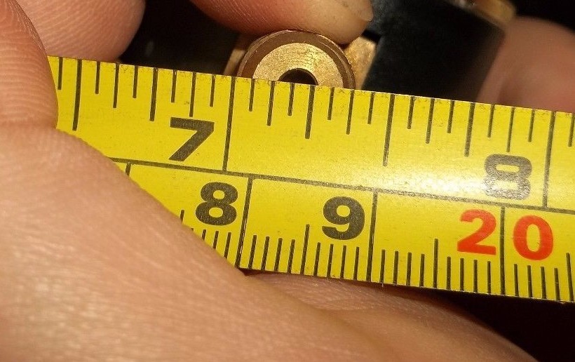 2 NEW IN BOX FISHER PRESSURE GAUGE 11B4038X012 1.5" 0-30 PSI 3/8" NPT ...