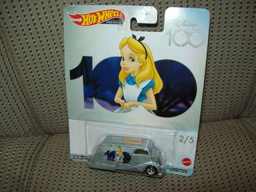 Alice in Wonderland, Disney 100 Hot Wheels Character Cars, corners ...