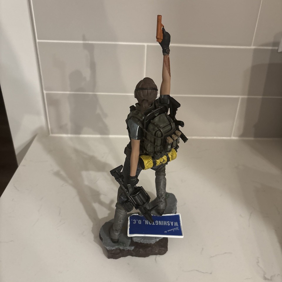 Tom Clancy's The Division 2: Dark Zone Agent Heather Ward 11.5” Statue ...