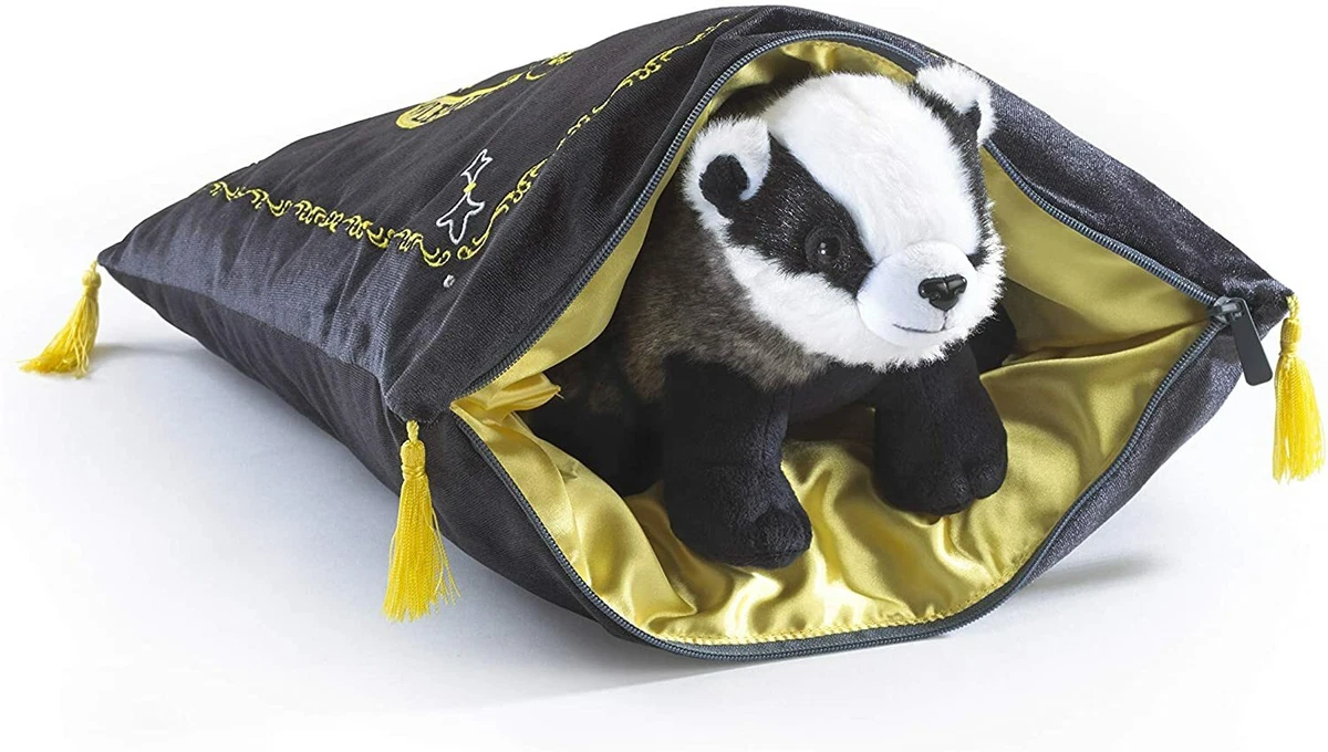 Hufflepuff Pillow | ppgbbe.intranet.biologia.ufrj.br
