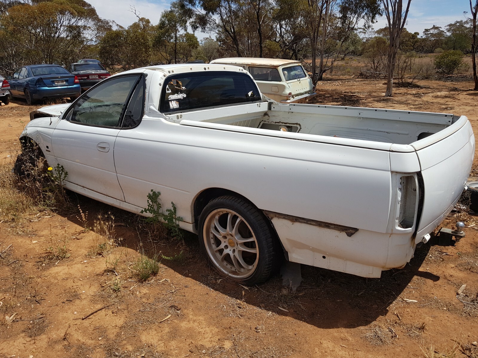 Holden VU VY VZ SS UTE 5.7 6 SPEED Complete ute for wrecking | eBay ...