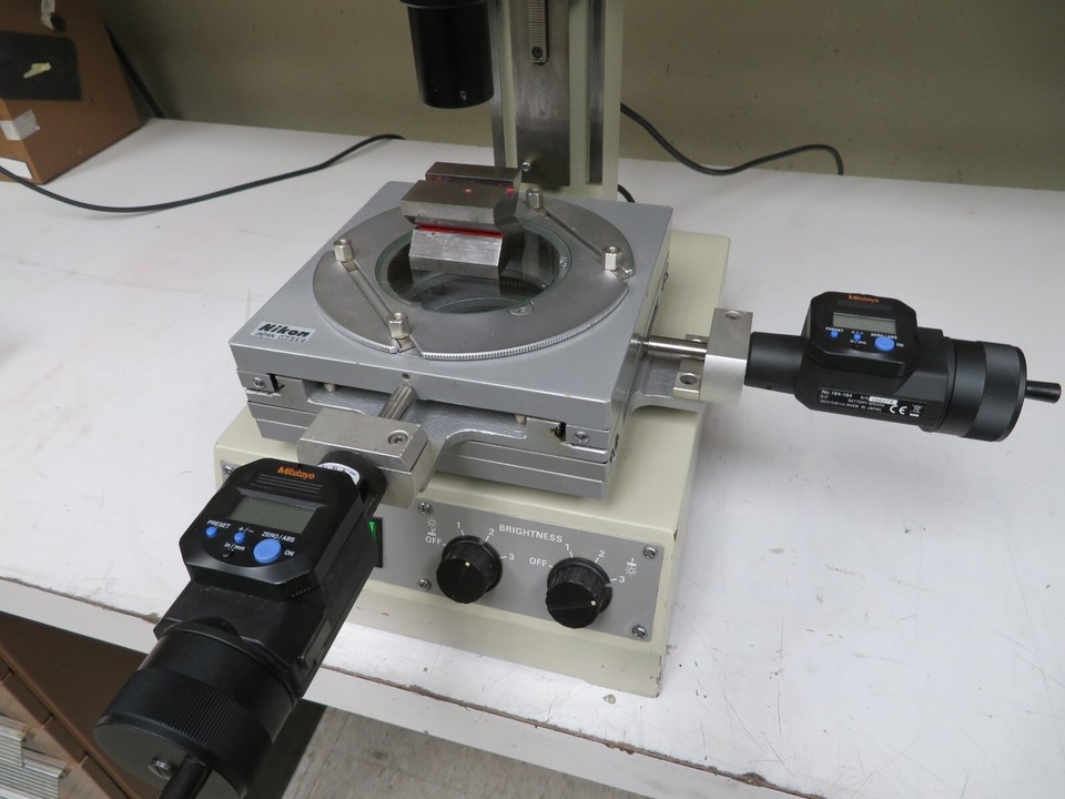 Nikon Measurescope 10 Toolmakers Microscope 10x Lens 10x Eyepiece | eBay