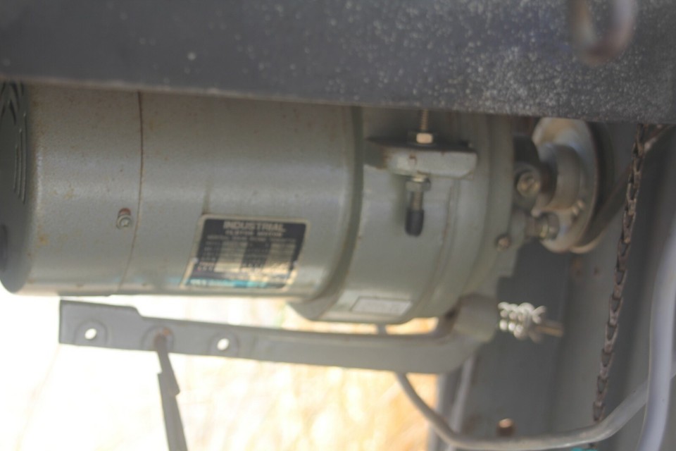 singer commercial sewing machine sail makers model 144W305 | eBay