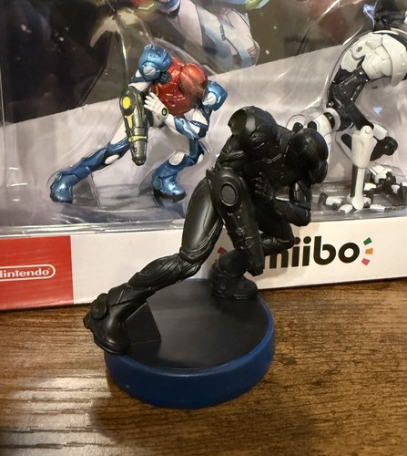 Authentic Nintendo Rare Prototype Black Samus Metroid Dread Amiibo ...