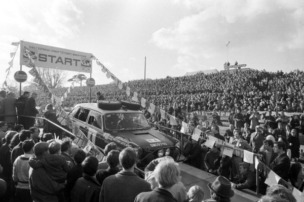 Tony Fall Mike Wood, BMC 1800 London Sydney Rally 1968 Racing Old Photo ...