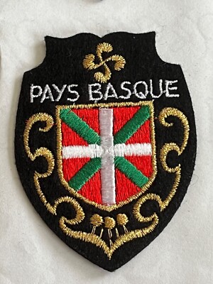 ECUSSON - BRODE EMBROIDERED PATCH VILLE VILLAGE BLASON PAYS BASQUE | eBay