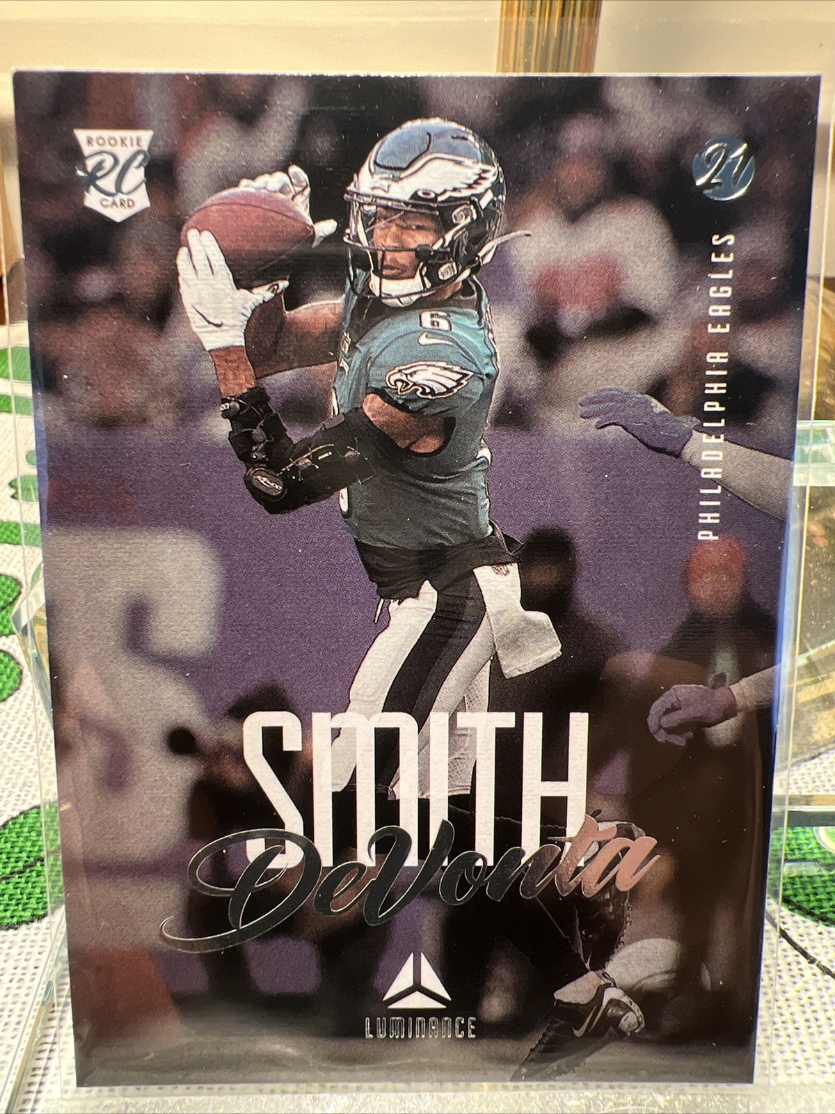 2021 Panini Chronicles Luminance DeVonta Smith (RC) ROOKIE CARD #211 | eBay