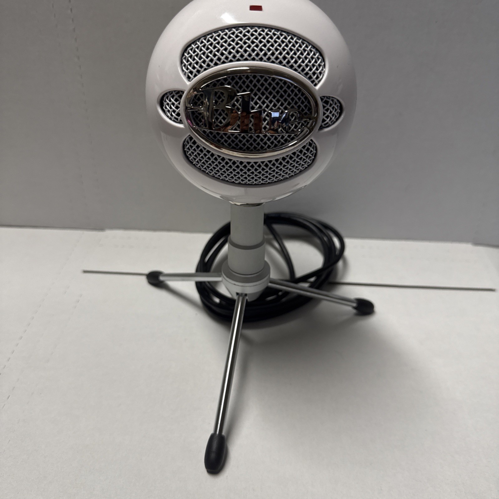 Blue Microphones Snowball Ice White Plug & Play USB Condenser ...