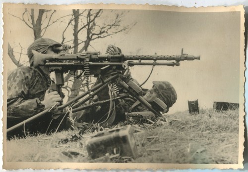 WWII ARCHIVE PHOTO: COMBAT SCENE - WEHRMACHT SOLDIERS WITH MG 34 ...