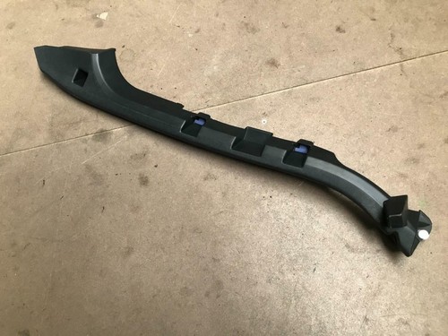 VE Commodore SS SSV Omega Calais sports wagon RH rear upper sill seat ...