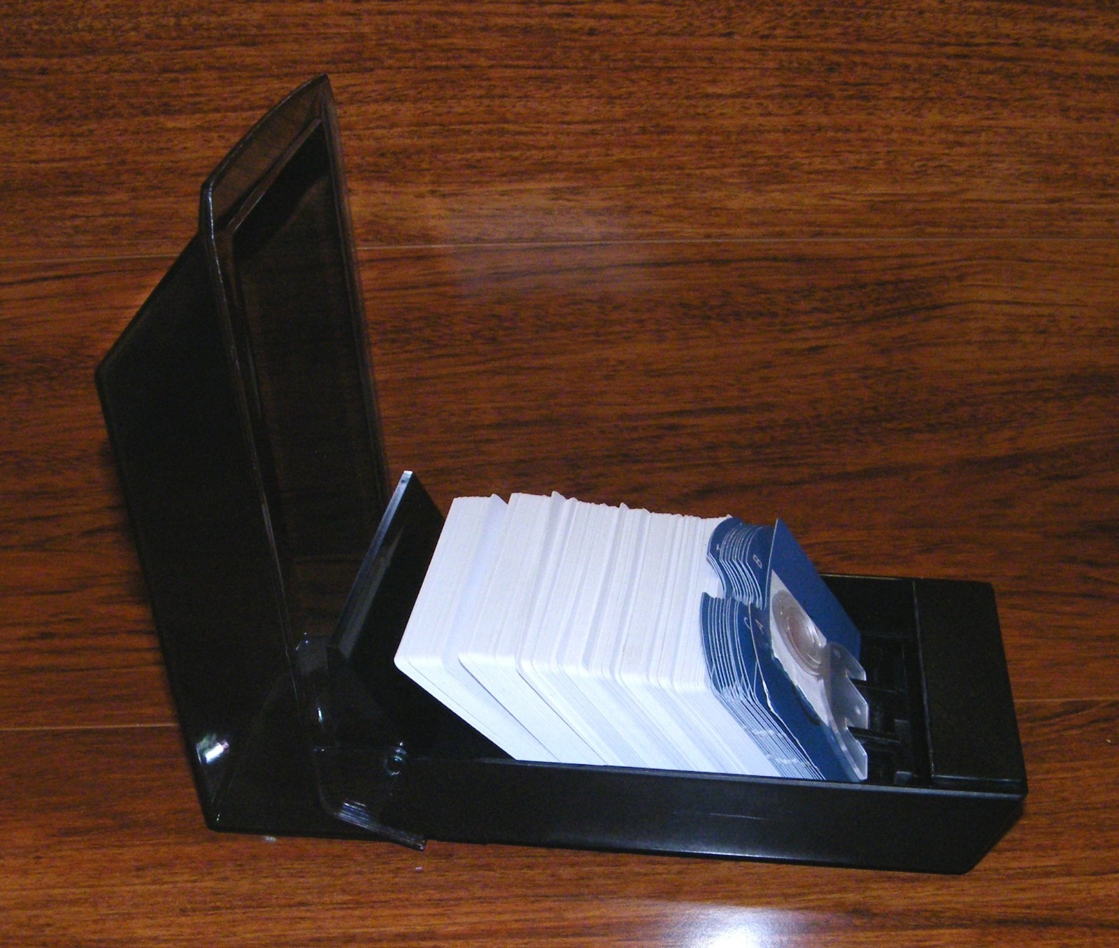 Rubbermaid Rolodex Desktop Business Card / Address Book / Contact File ...