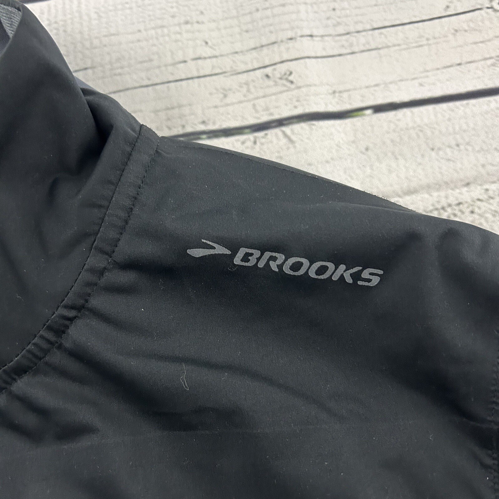 Brooks Full Zip Windbreaker Running Jacket Women's Large Black | eBay