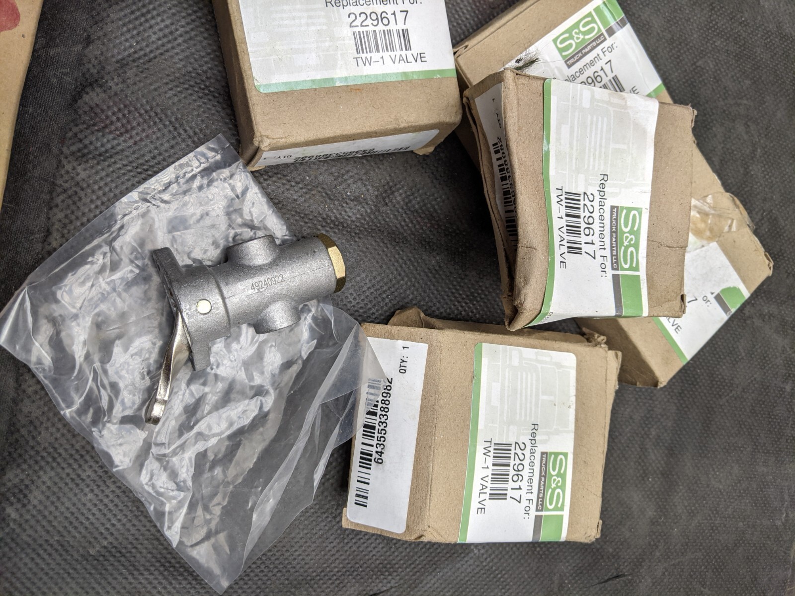 TW-1 Lever Operated Control Valve Replaces Bendix 229635 229617 228729 ...