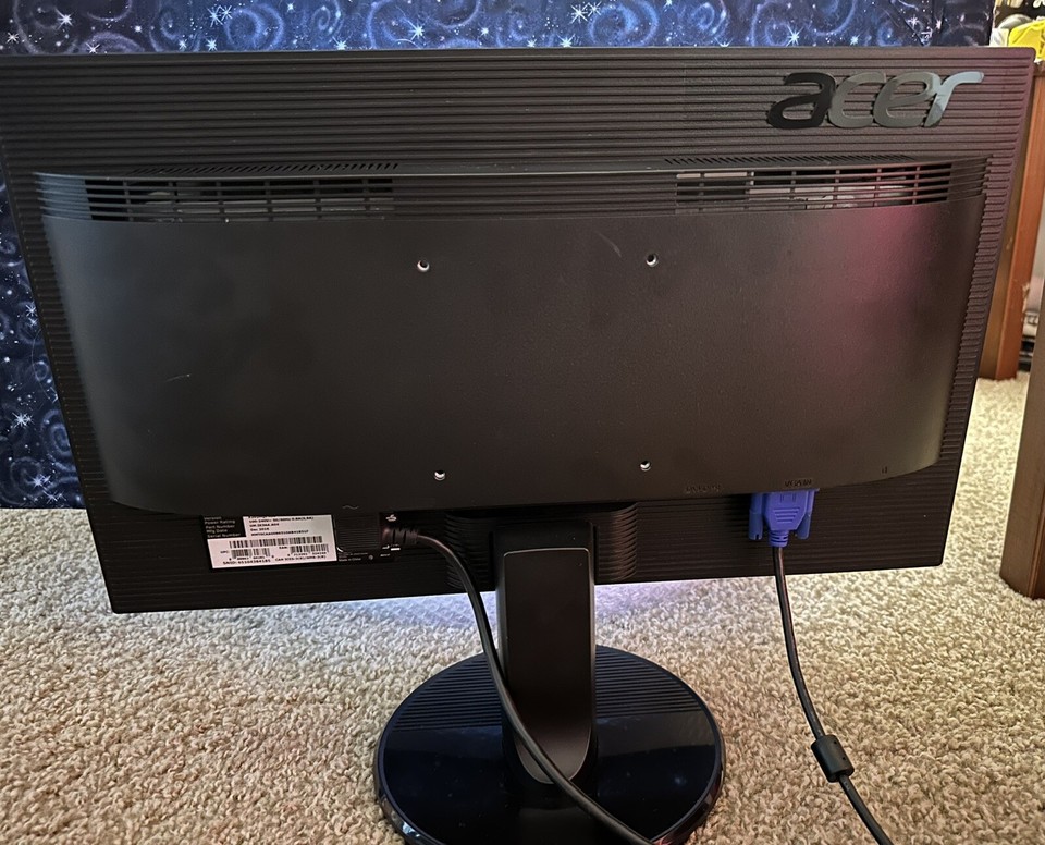 Acer Model K202HQL 18 1/4” inch Widescreen LCD LED Monitor W/ Mouse ...