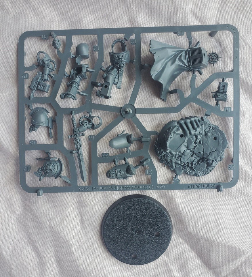 Warhammer 40k - Leviathan Space Marine Captain in Terminator Armor ...