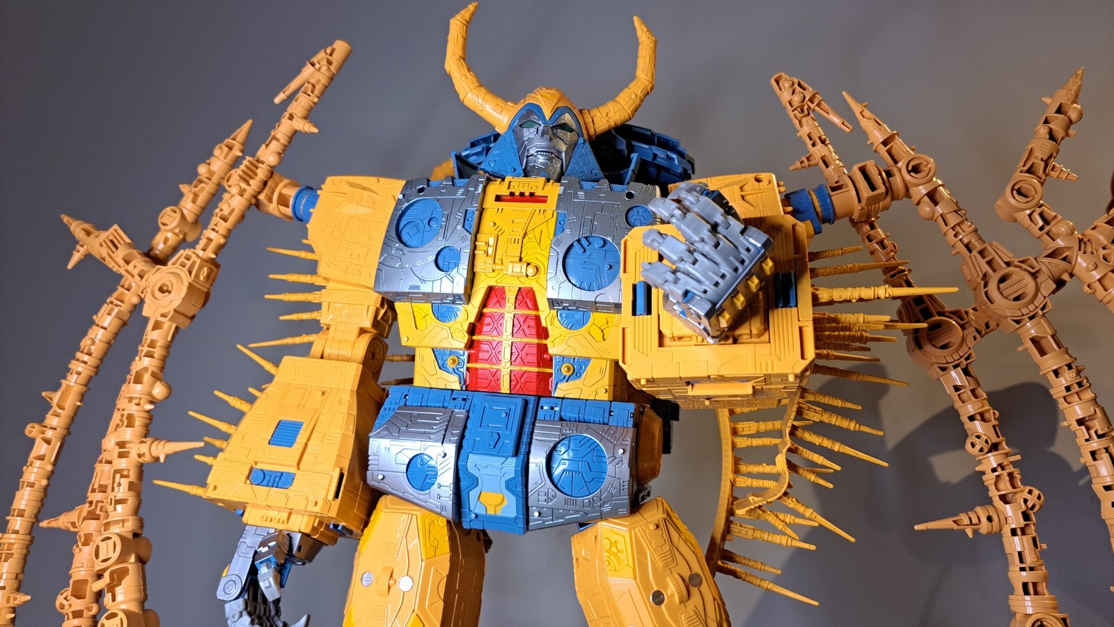 HasLab Unicron in the UK! | TFW2005 - The 2005 Boards