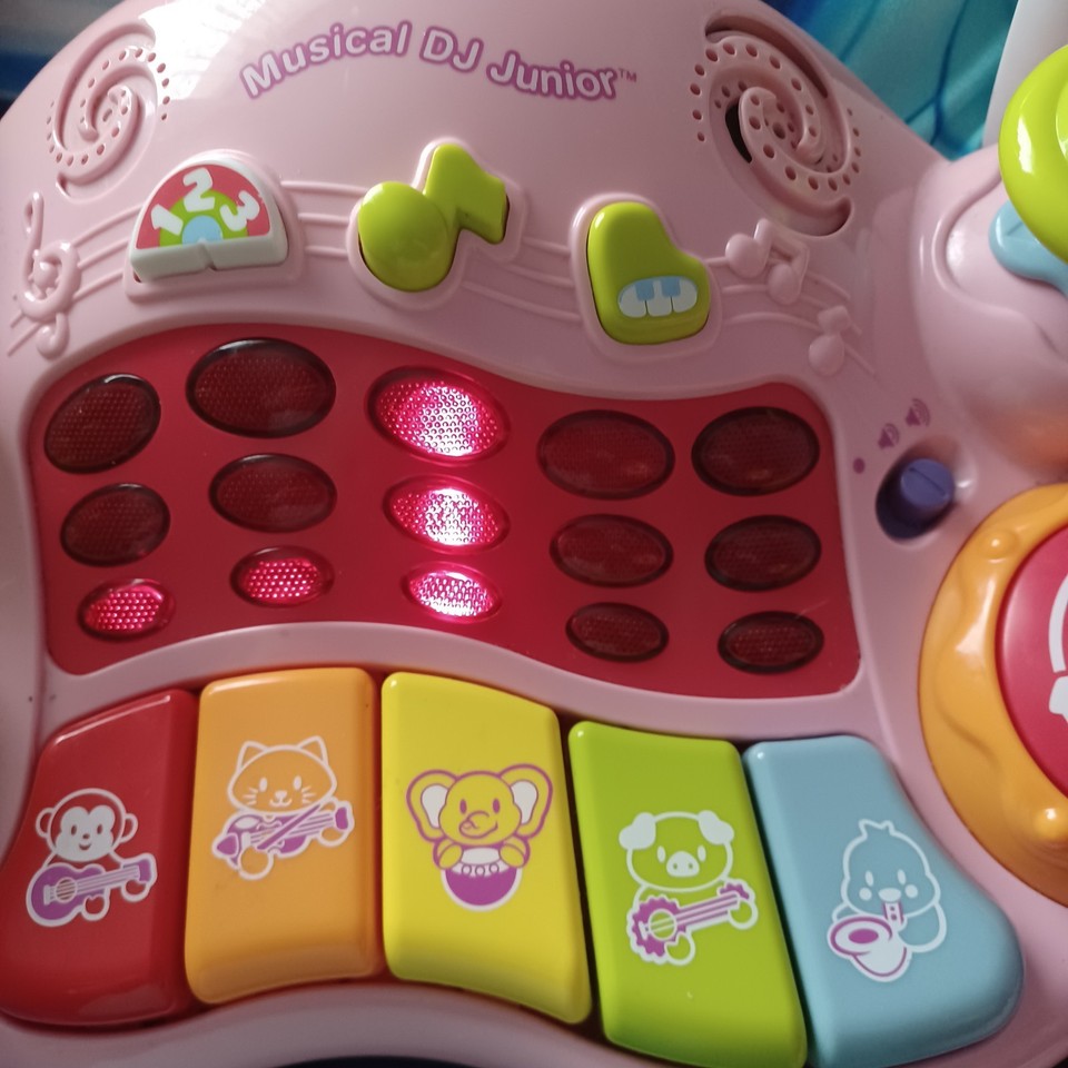 VTech Musical DJ Junior Children's Toy Piano Keyboard with Microphone ...