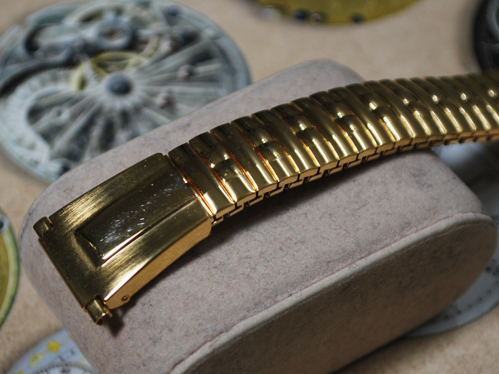NOS 16mm to 20mm TIMEX Gold Tone S.S. Men's Expansion Watch Band | eBay