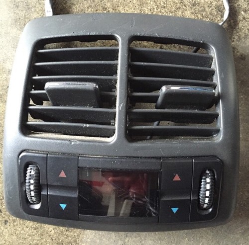 MERCEDES E500 E320 W211 REAR CLIMATE CONTROL UNIT W/ AIR VENT 211 830 ...