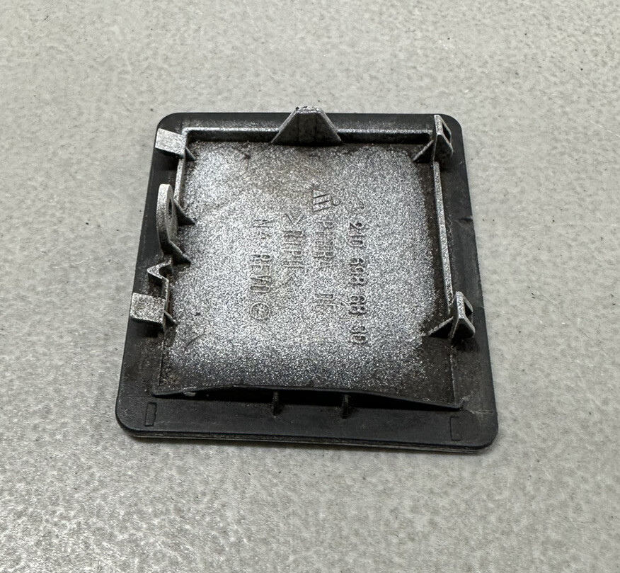 Mercedes-Benz E320 E430 OEM Side Skirt Rocker Panel Jack Plug Cover ...