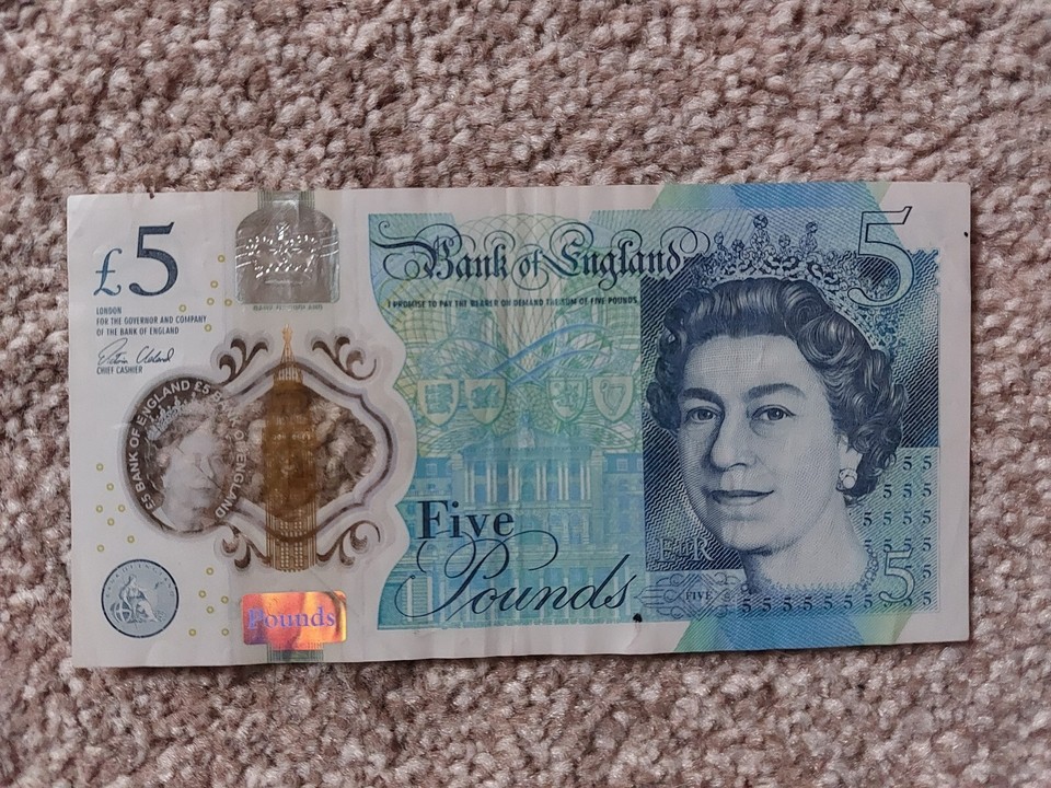 Collectable Five pounds note with Holy serial number 786 | eBay UK