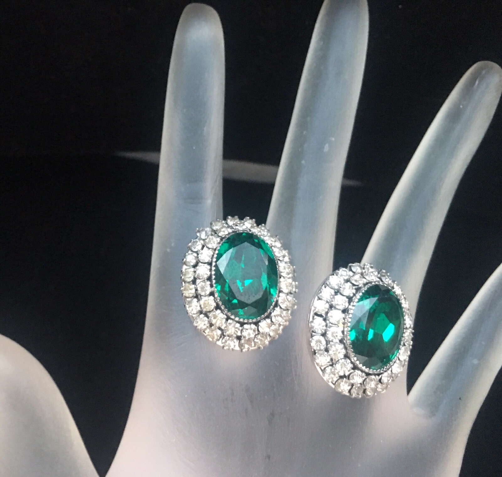 Vintage Sterling Emerald Green Rhinestone Earrings - Gem
