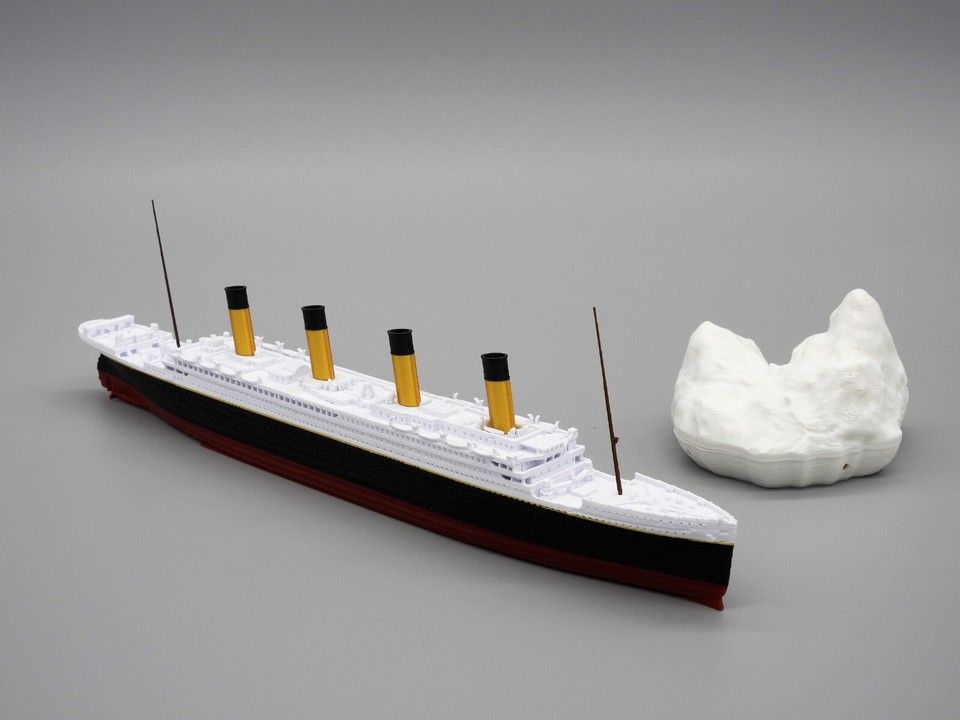 12” RMS Titanic Model, Titanic Toys For Kids, Model Titanic Toy ...