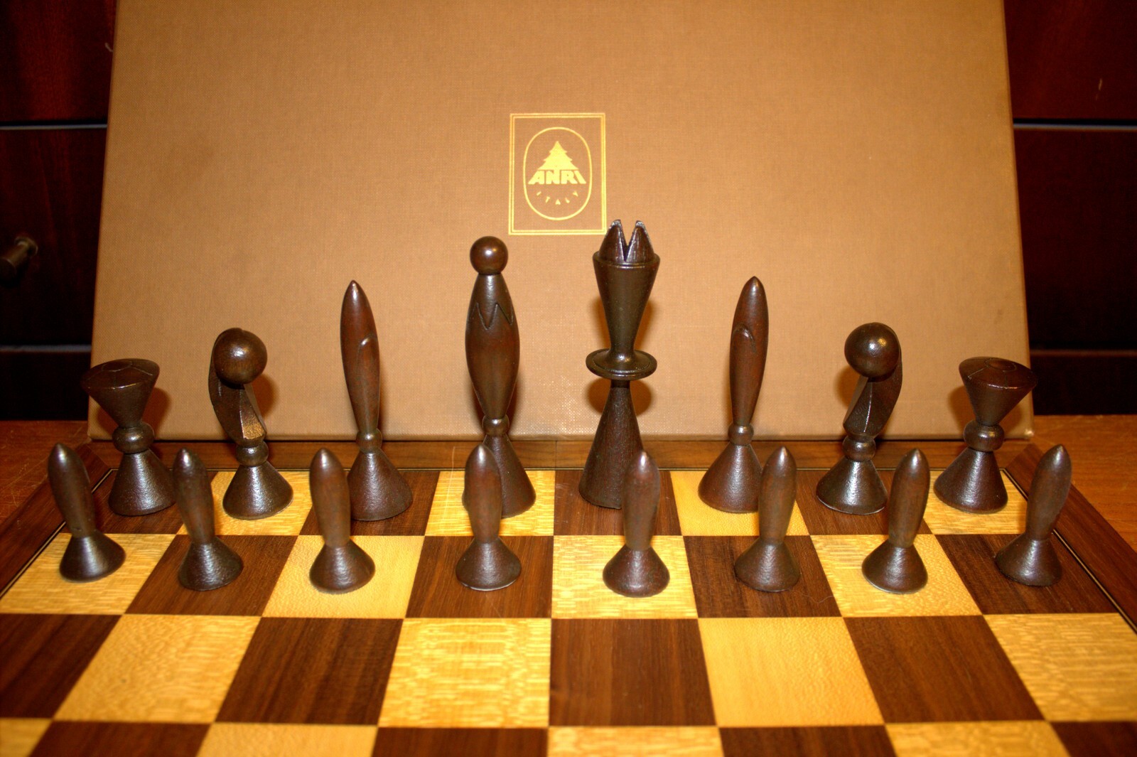 1970s ANRI WOODEN HAND CARVED CHESSMEN ITALIAN CHESS SET UNIVERSUM ...